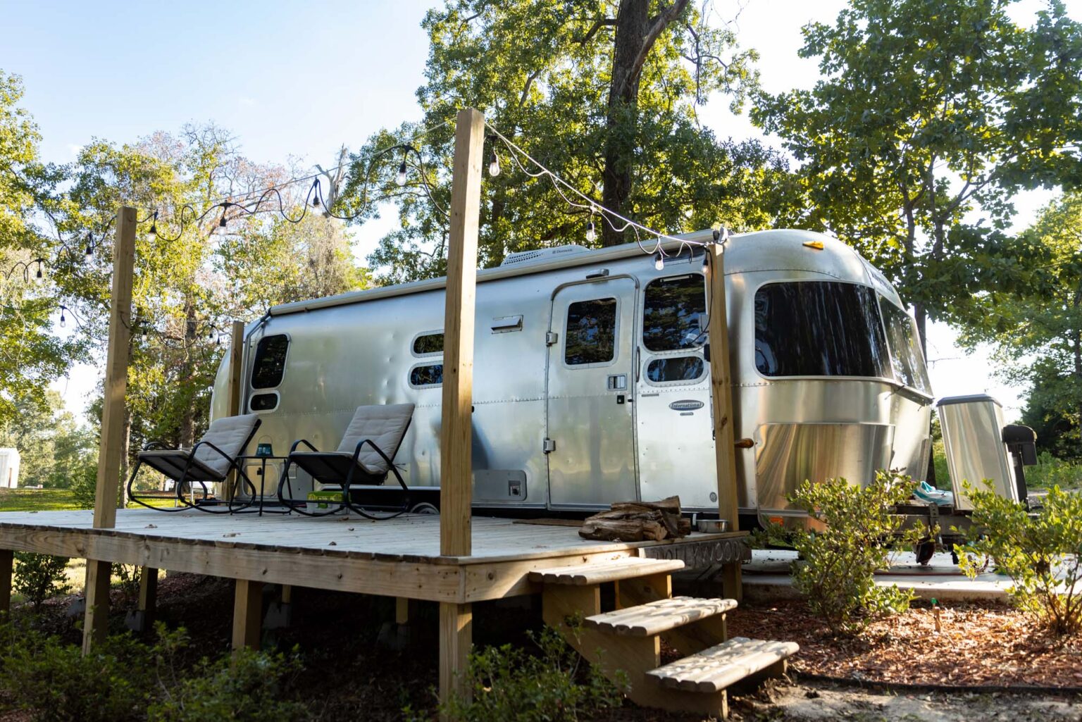 Hollywood Airstream | Glamping in East Texas | Dead Cat Ranch